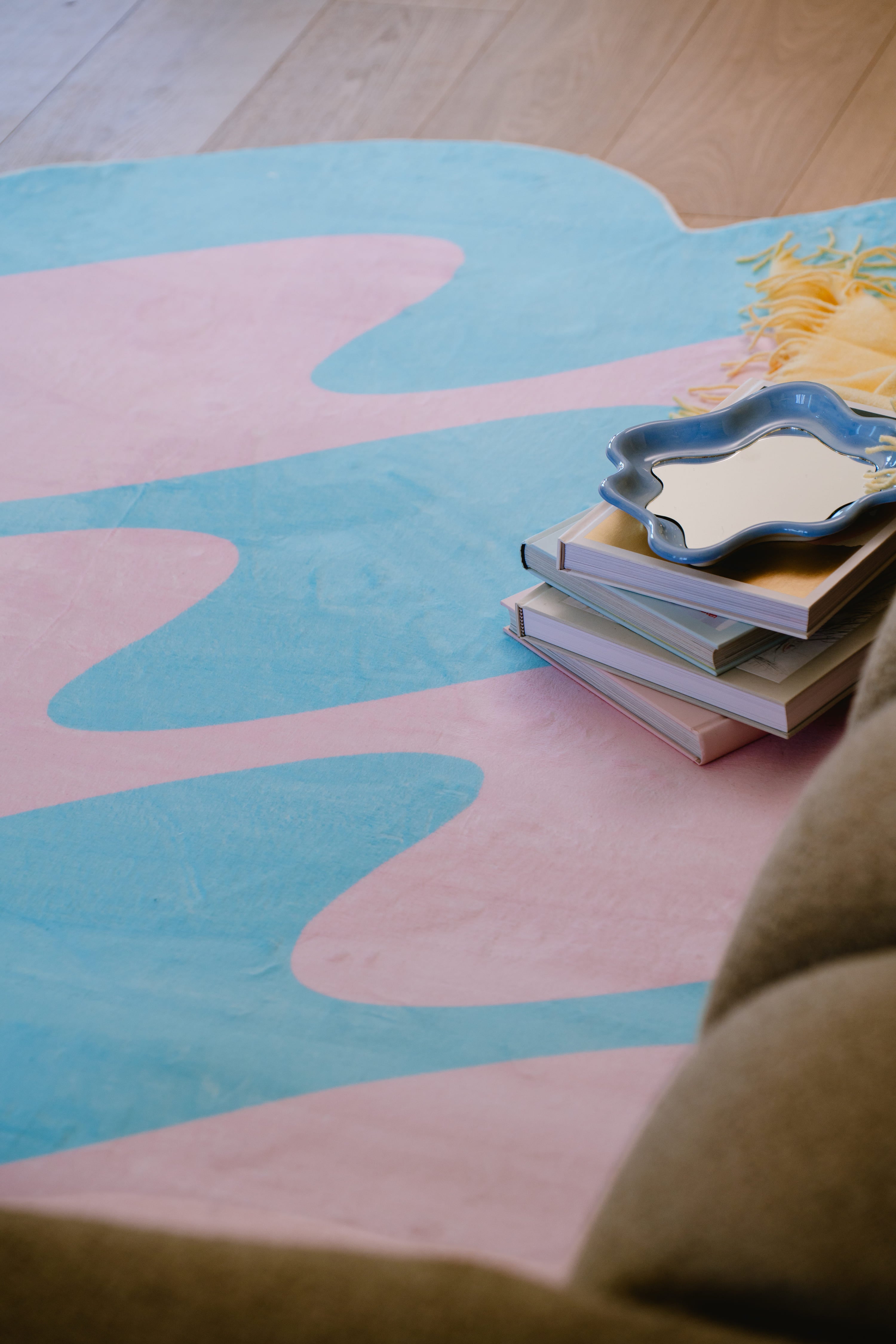 Pastel Irregular Shaped Wavy Rug by Designer Johann Banta – Lany Space